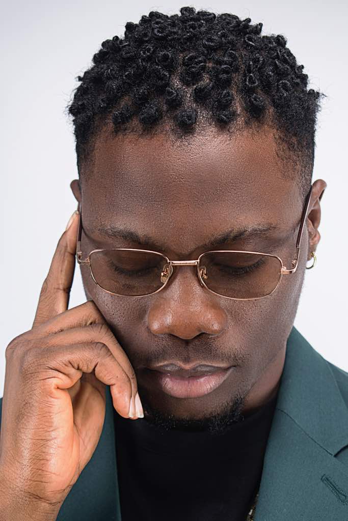 Mula Gang Entertainment unveils signee, Zara Ozay stunning pictures ...