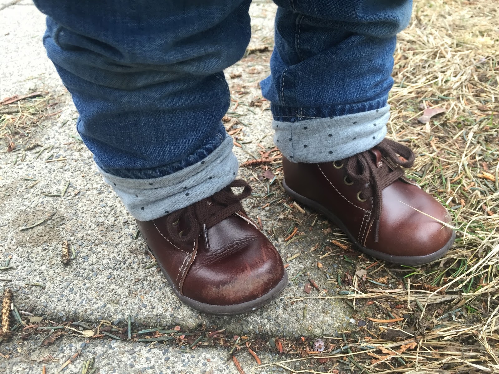 Bronzing Baby's First Shoes — Swiss Lark