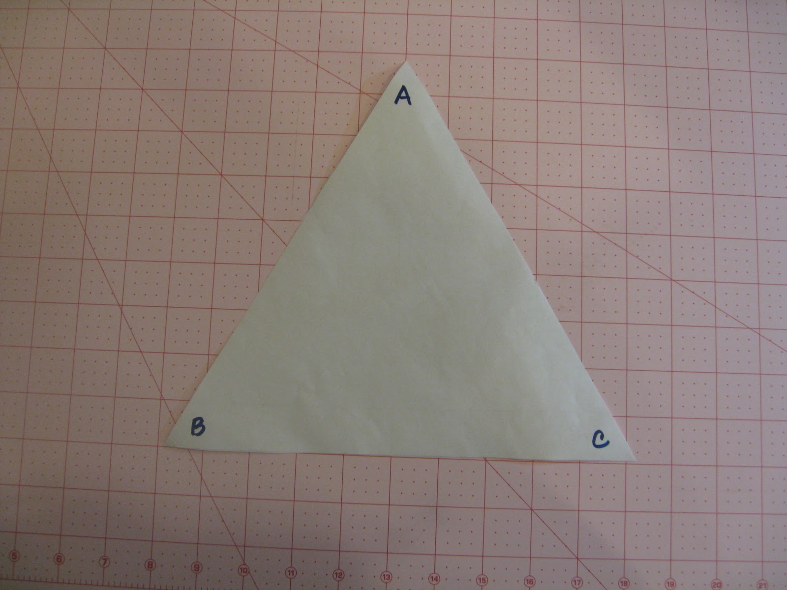Gingerbread Girl's Quilting Adventures: My First Tutorial: A Triangular ...