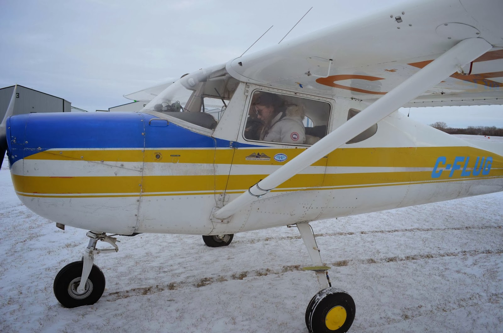 RAA Club Plane with 99s Cessna 150 C-FLUG at Lyncrest Airport, Winnipeg ...