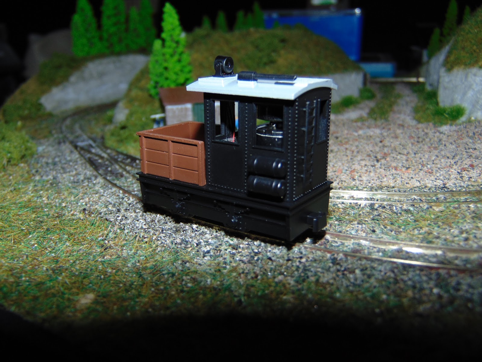 Dorset Railway Modelling: Quarry Sidings plus new Minitrains loco 009.