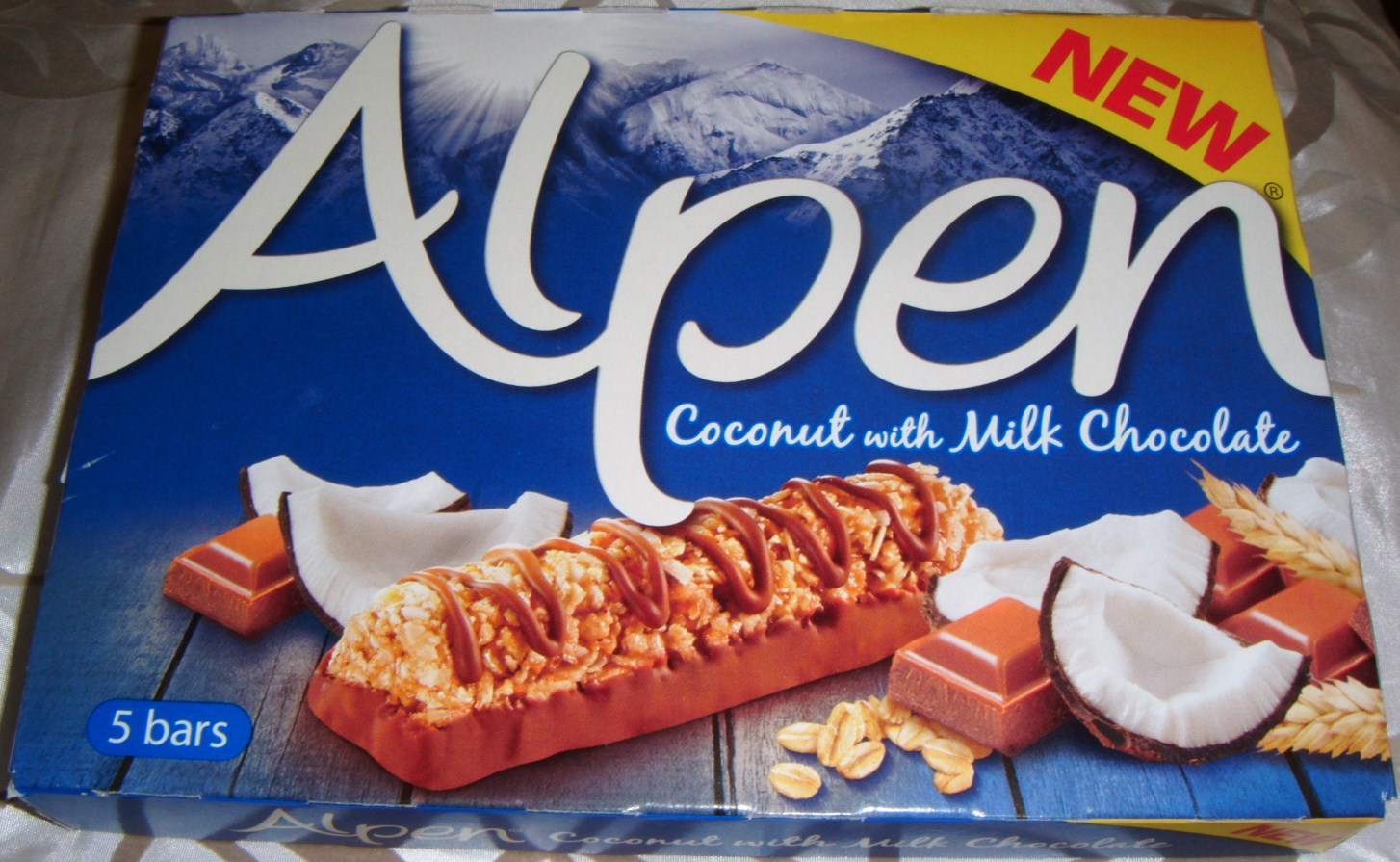 FOODSTUFF FINDS: Alpen Bars: Coconut and Milk Chocolate (Waitrose) [By ...