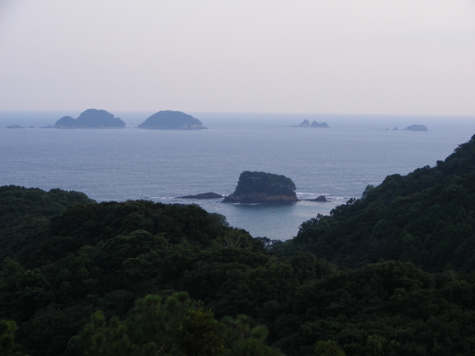 Gypsy Japan - ジプシー日本: Hiwasa, the Sun Line and the Bad Luck Temple