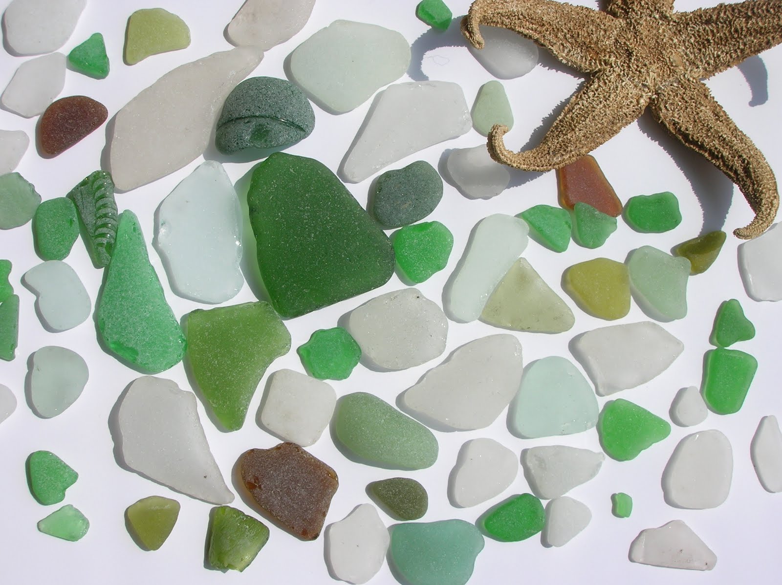 Shpangle Jewellery: Getting creative on the beach – Sea glass