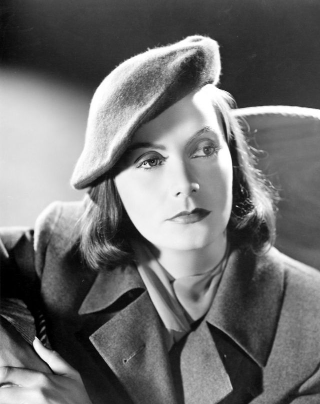 59 Beautiful Portrait Photos of Greta Garbo in 'Ninotchka' (1939) Taken ...