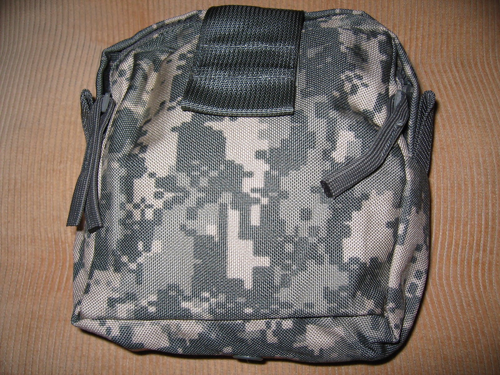 Webbingbabel: MOLLE II External Medical Pouch ACU