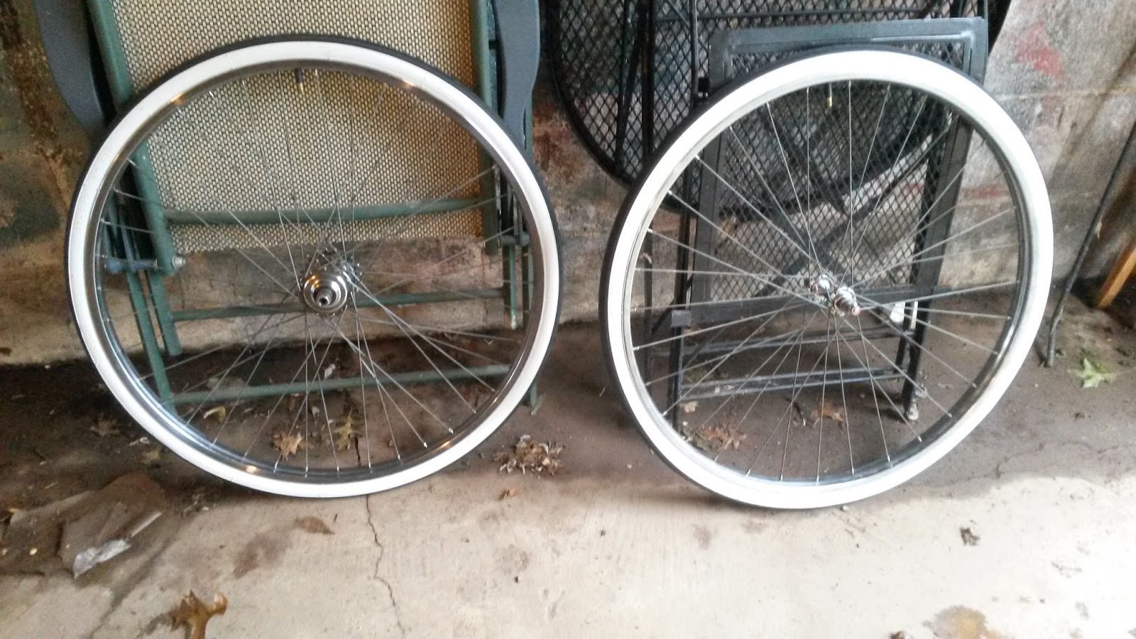 The Bike Shed: Raleigh Sprite 5 Speed Continues