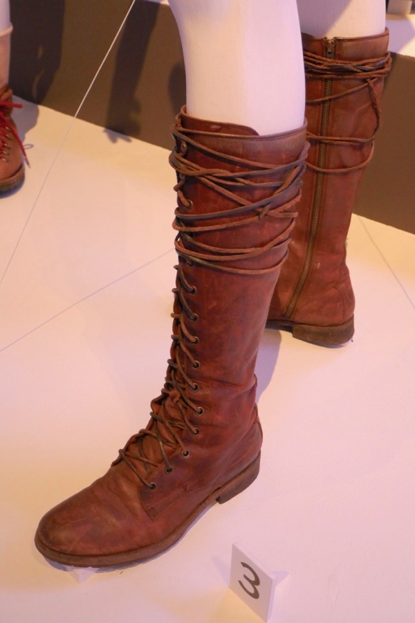 Hollywood Movie Costumes and Props: Jumanji: Welcome to the Jungle ...