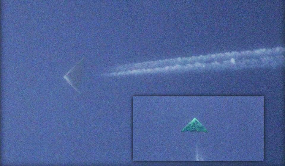 Very clear triangle UFO over California. Might be in the "too good to ...