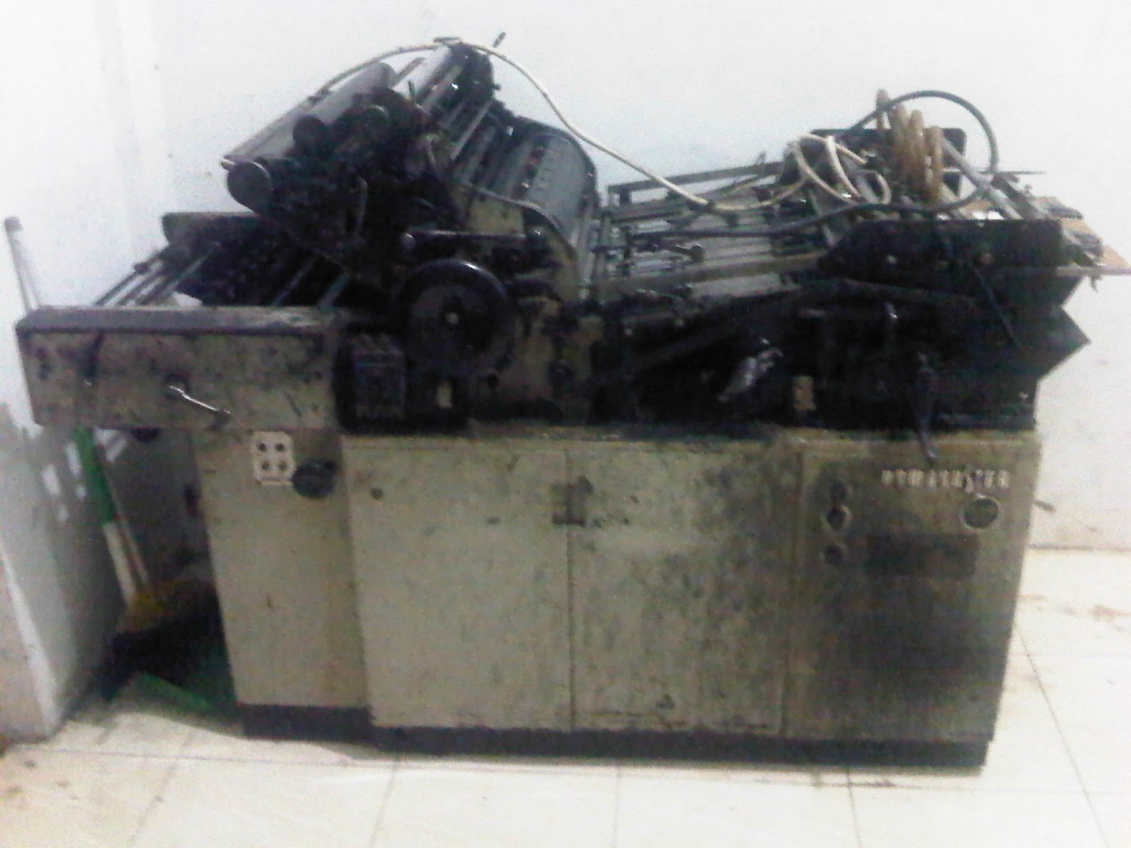 Percetakan Media Jaya LA: Jual Mesin Cetak HAMADA 700 CD