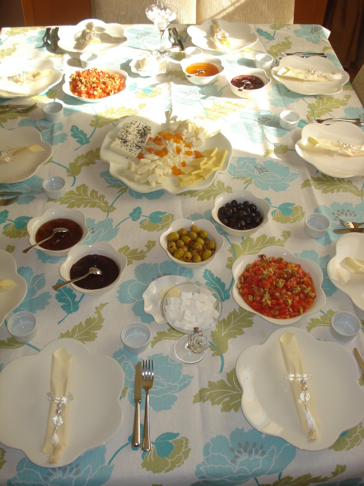 Deli Kız Pınar Mutfakta: KAHVALTI KAHVALTI KAHVALTI MASAM