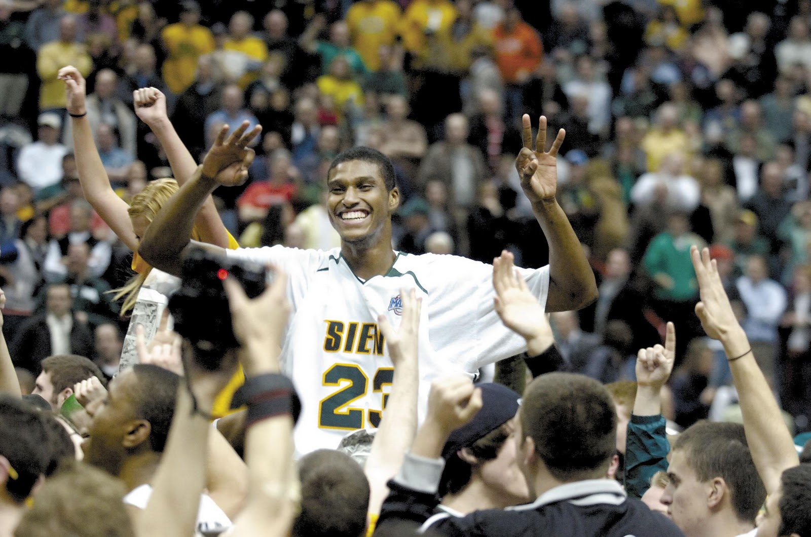 The Record Blogs: On the Sidelines: December 2011