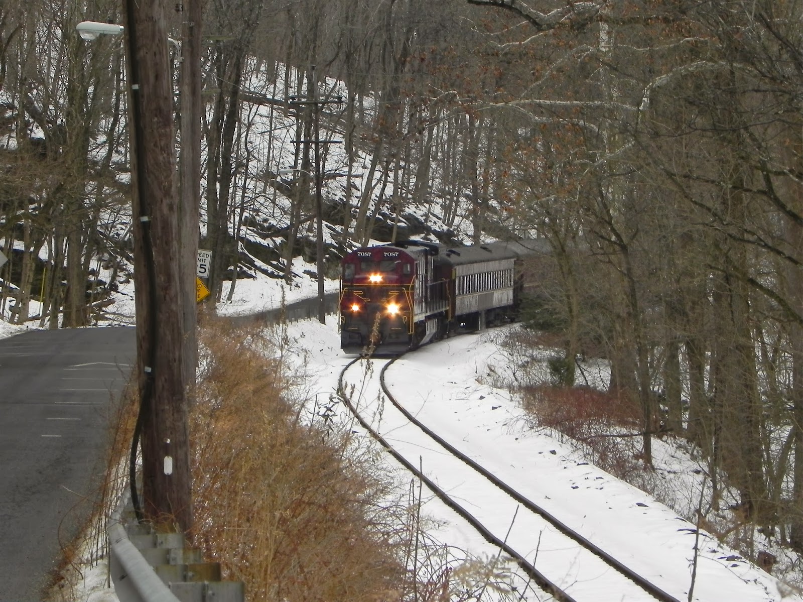 New Hope PA: Pic of the day: Diesel Train in the New Hope Snow
