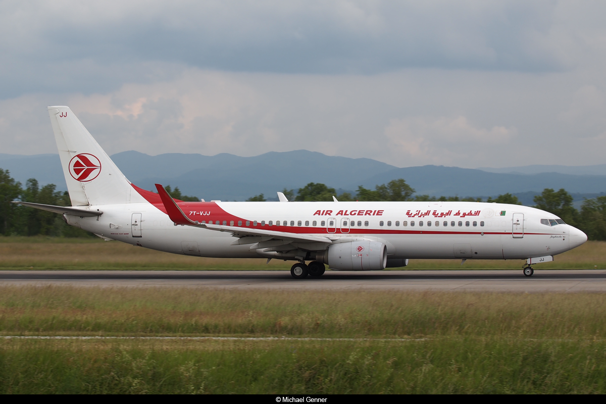 Worldwide Aviation Pictures by Michael Genner: 7T-VJJ, Boeing 737-8D6 ...
