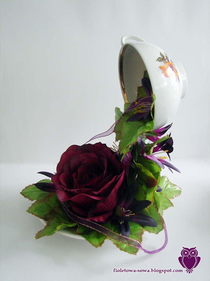 Latające filiżanki // Flying tea cups | Fioletowa sowa