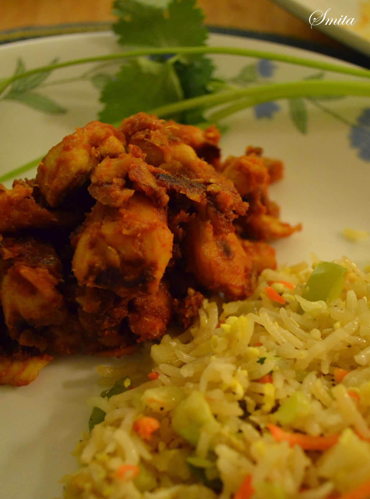 Happily Spiced: Dry tomato / Chatpata chicken
