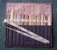 Totally Tutorials: Tutorial - How to Make a Knitting Needle Roll
