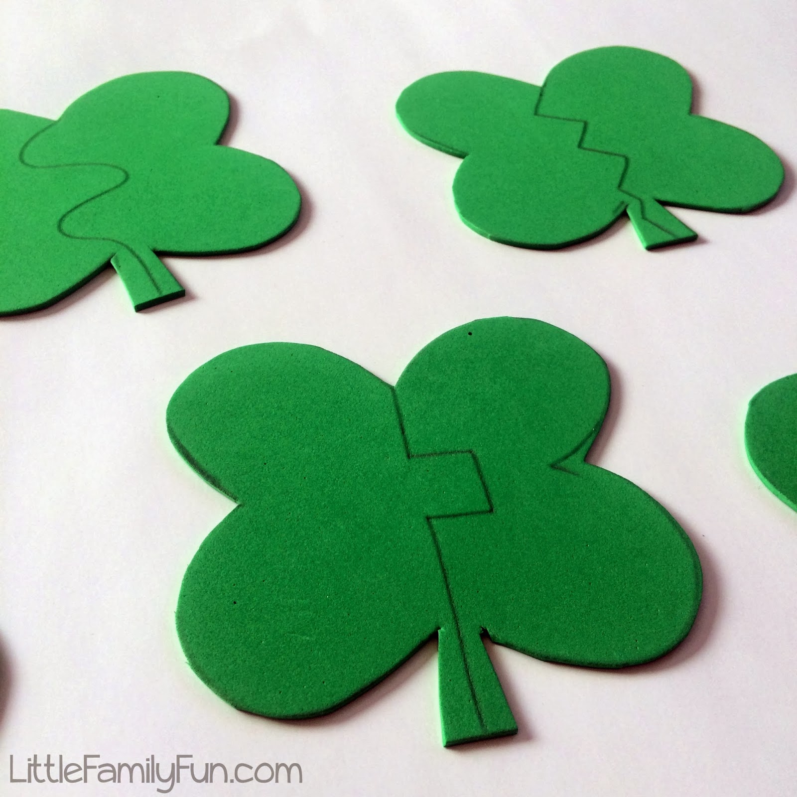 Little Family Fun: Shamrock Puzzle Match - St. Patrick's Day Activity ...
