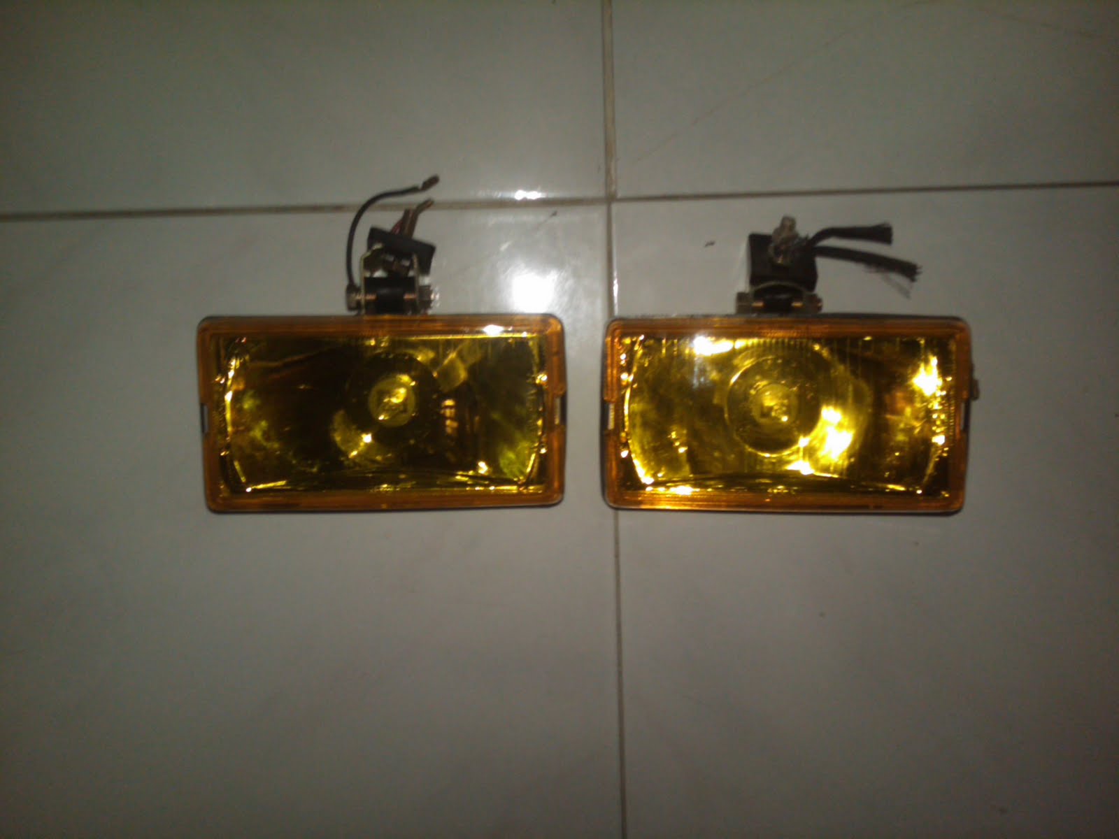 Super - OEM: [SOLD] JDM-look AE86 Foglights