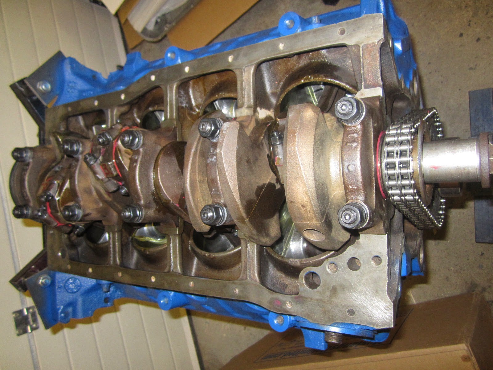 Kvicksilverpuman: The 302 rotating assembly.