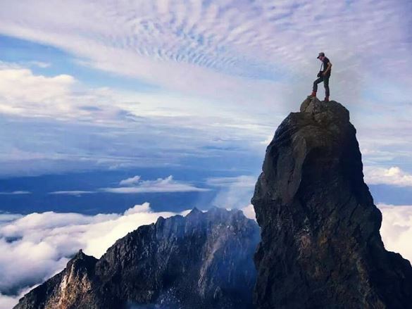 jalur pendakian gunung Merapi dan Tips pendakiannya | Peralatan Gunung
