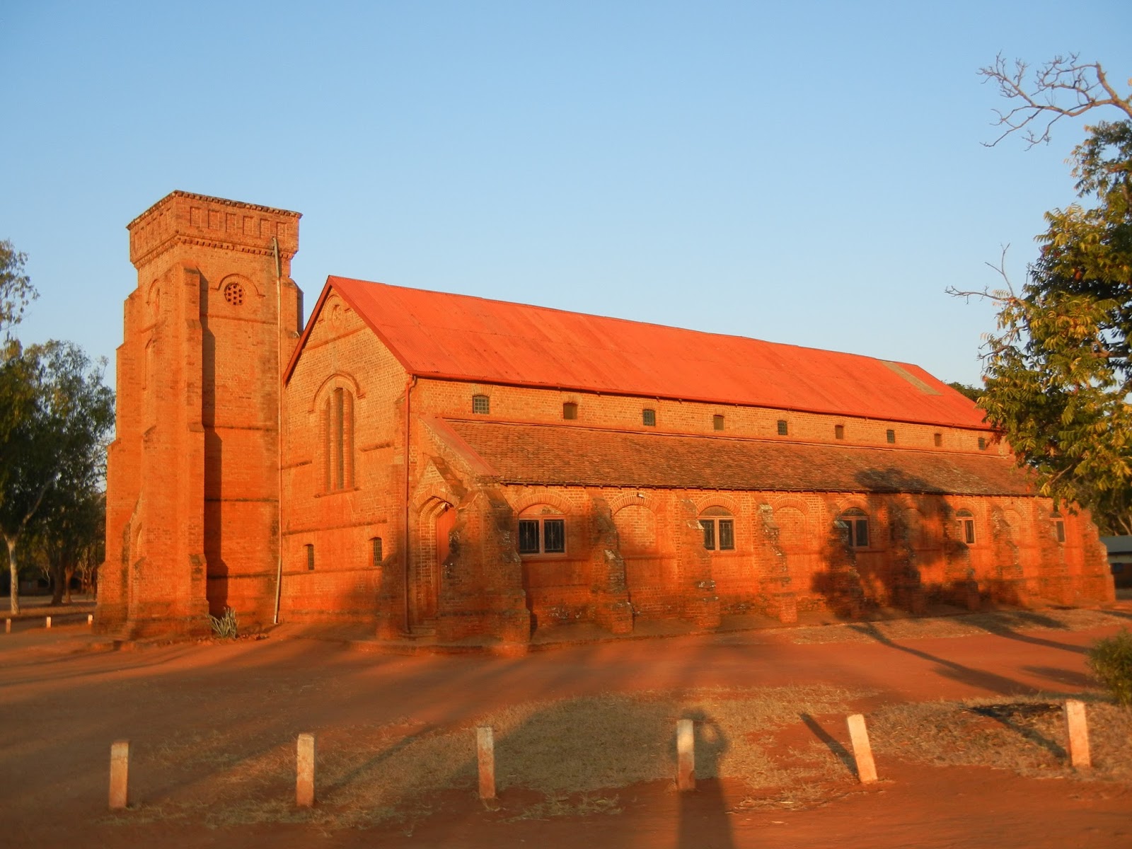 Leo in Malawi: Ekwendeni (20 km from Mzuzu)