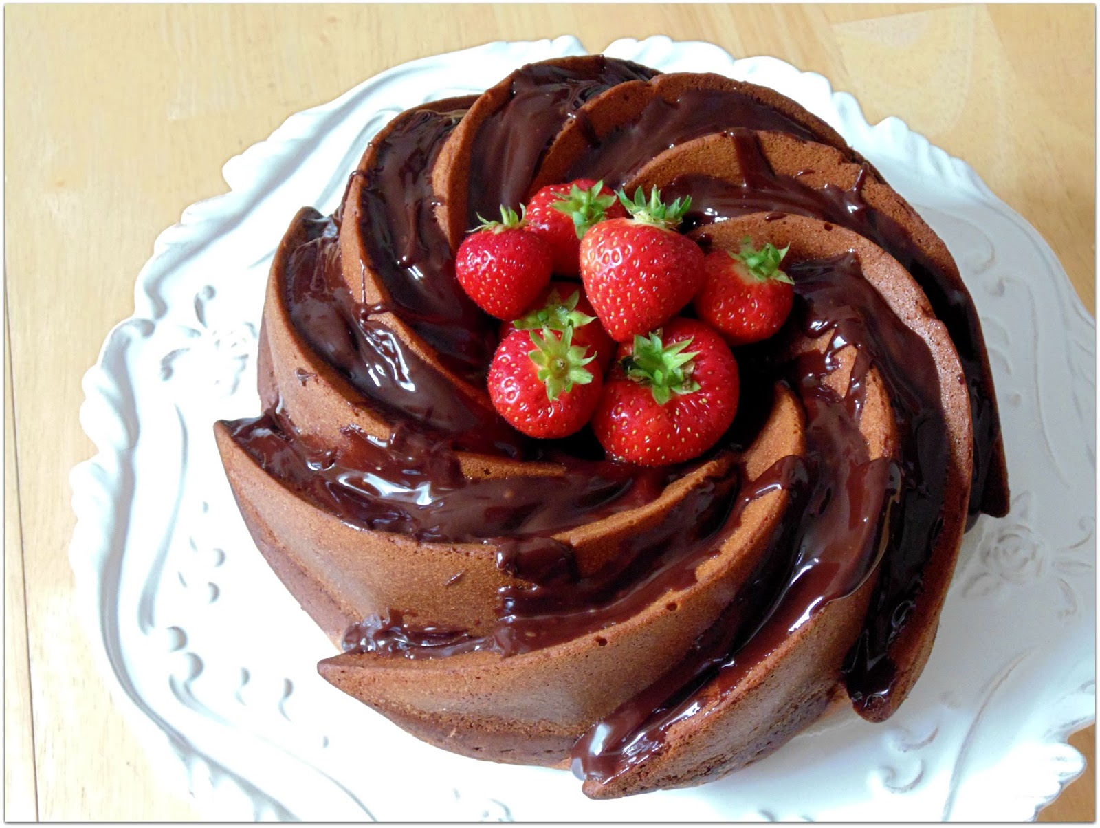 Bundt cake de mascarpone y chocolate Bundt cake de mascarpone y chocolate