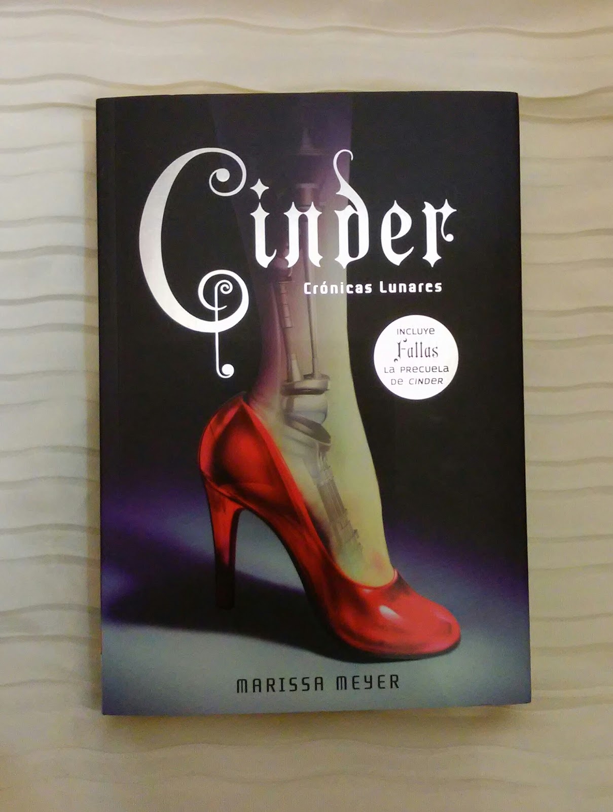 La viajera en el tiempo: Reseña. Cinder
