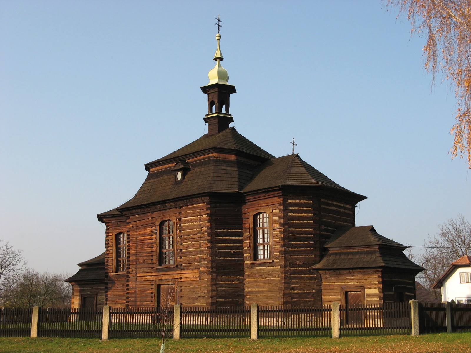 The Goulash Train - A Central and Eastern Europe Travel Guide: Wooden ...