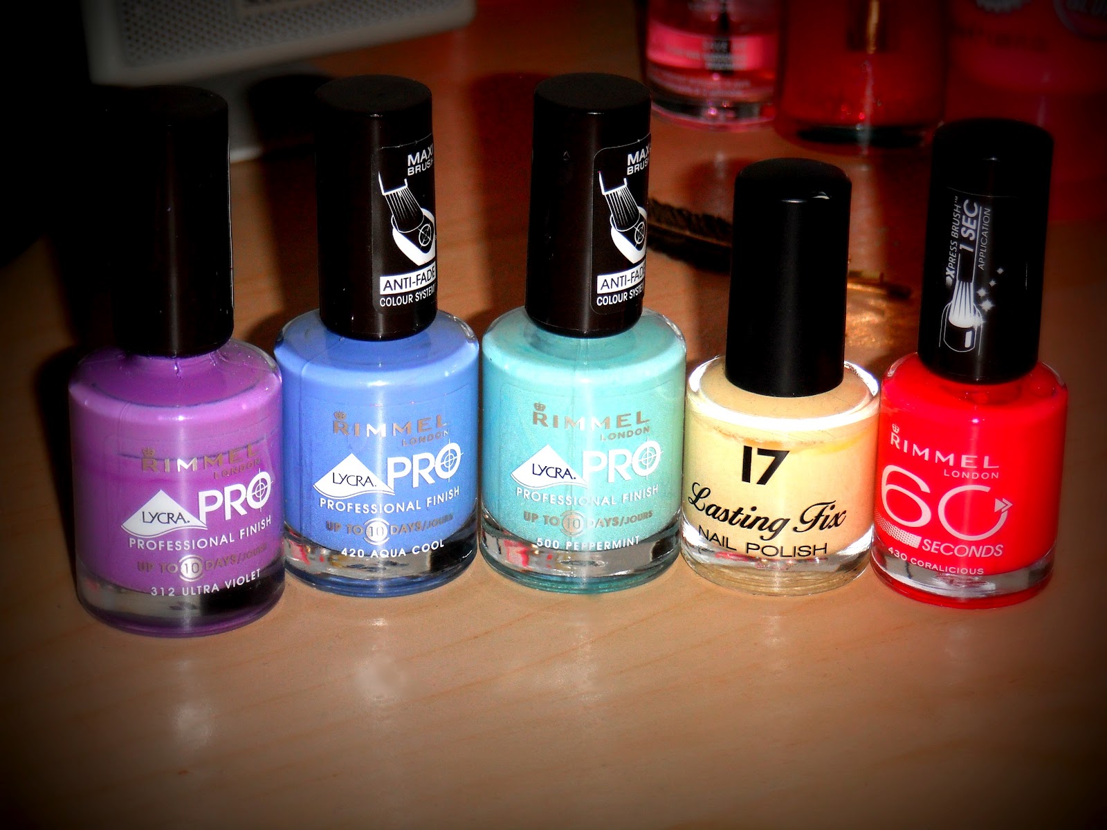 Calamity Girl: Smartie nails!