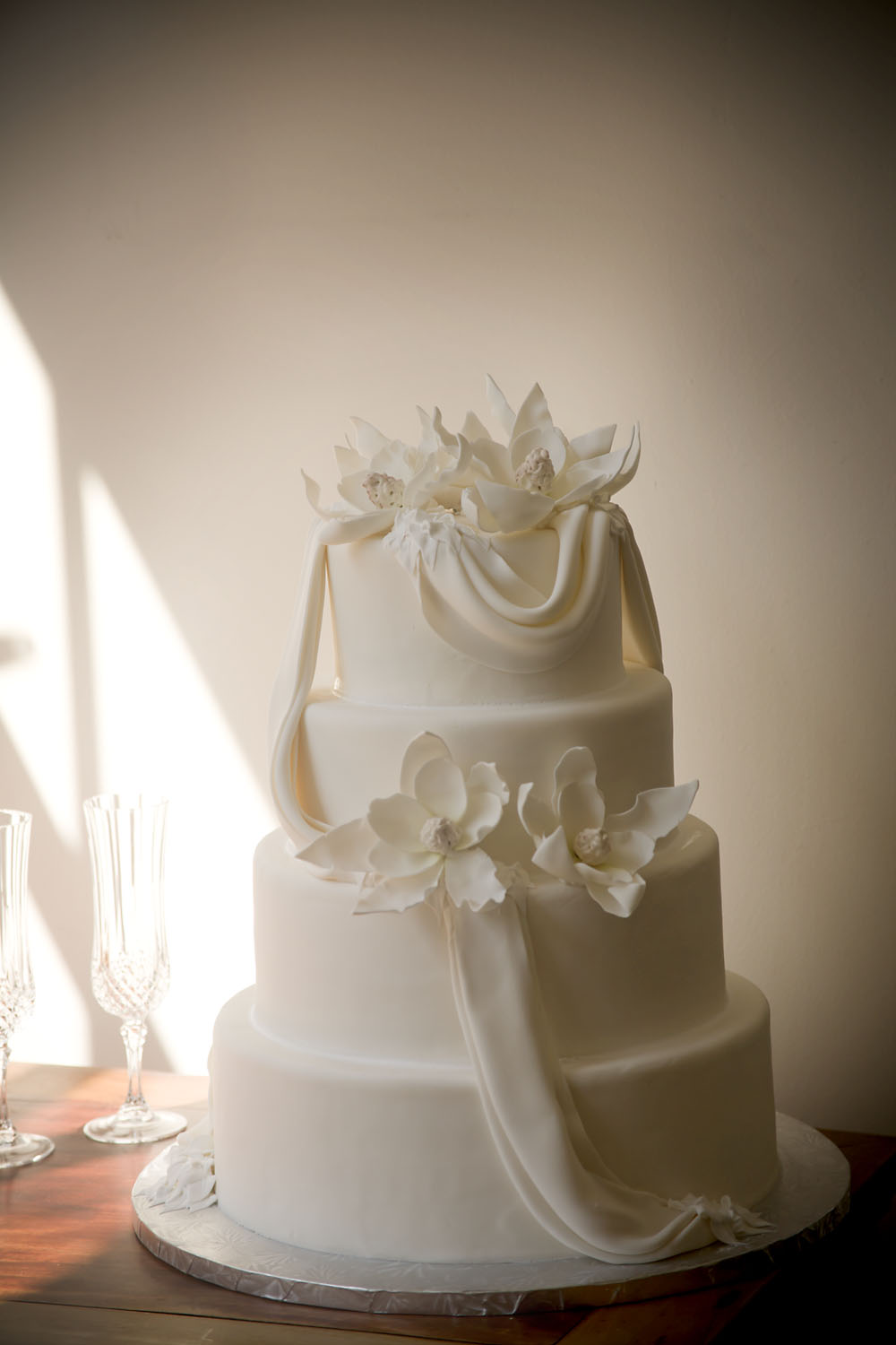 A Simple Cake: Sugar Drape Cake