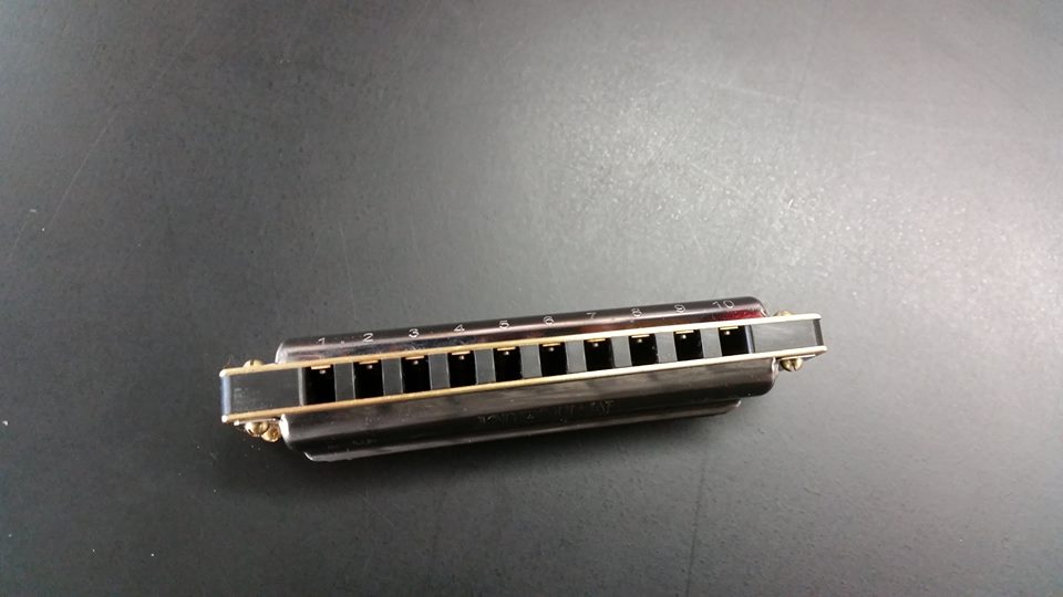 Janela aberta - Blogue de harmonica: John Cook Harmonicas