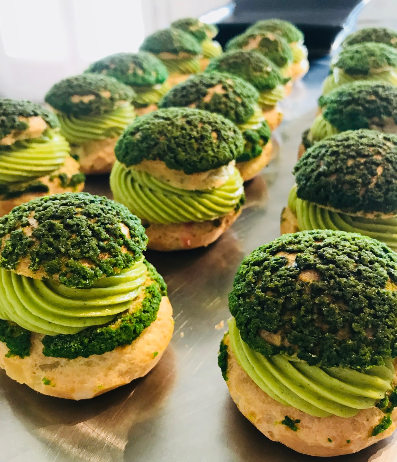 Blog Cyril le Meilleur Pâtissier: Recette Choux Pistache - Fraise