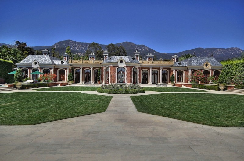 Passion For Luxury : Luxurious French Chateau - For Sale