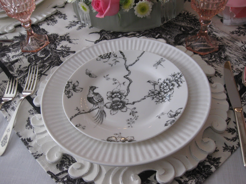 Mid-Atlantic Martha: Toile and Pink Tablescape