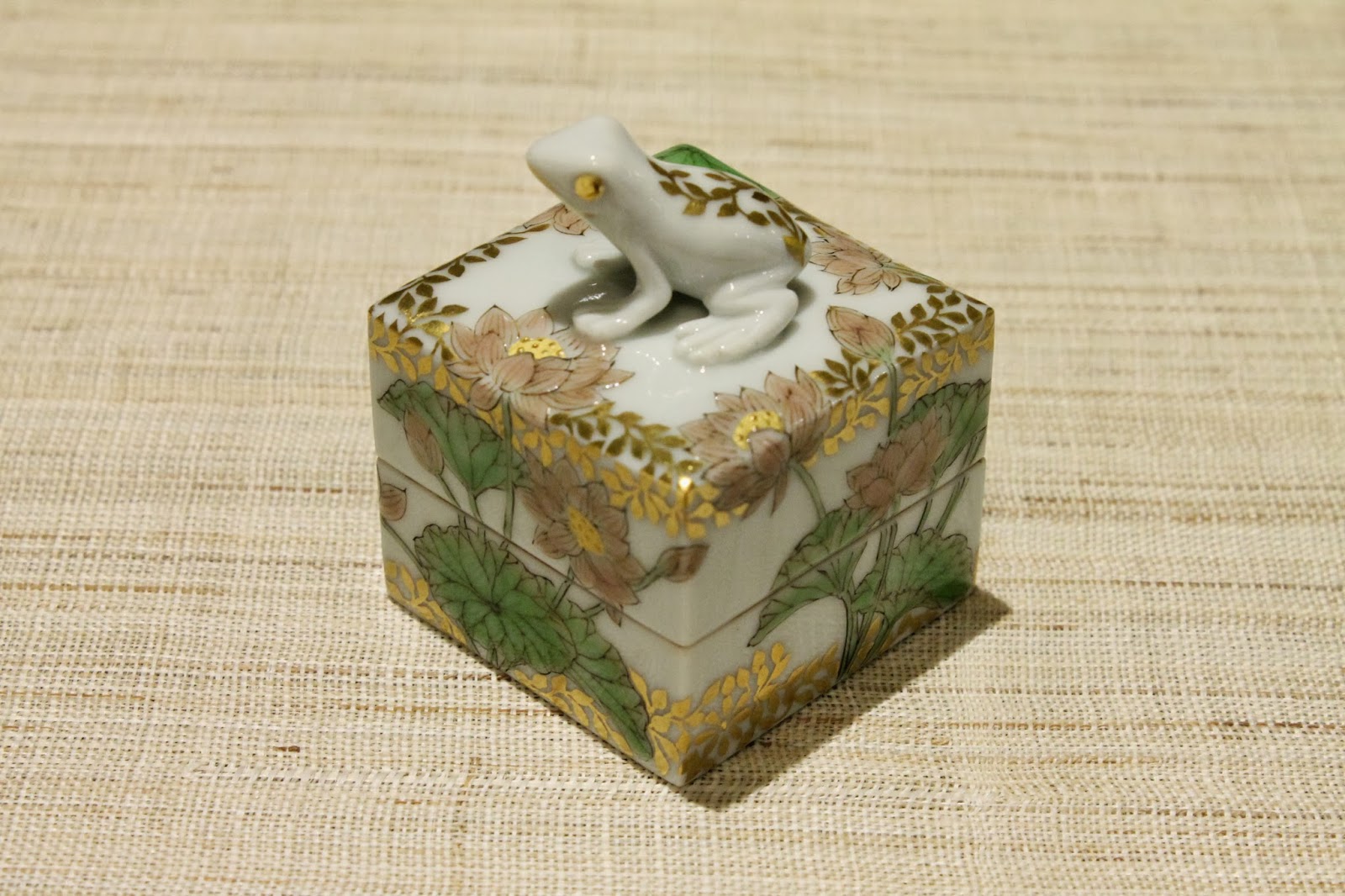 Sara Japanese Pottery: Porcelain Painting Works by Ruri Takeuchi Until ...