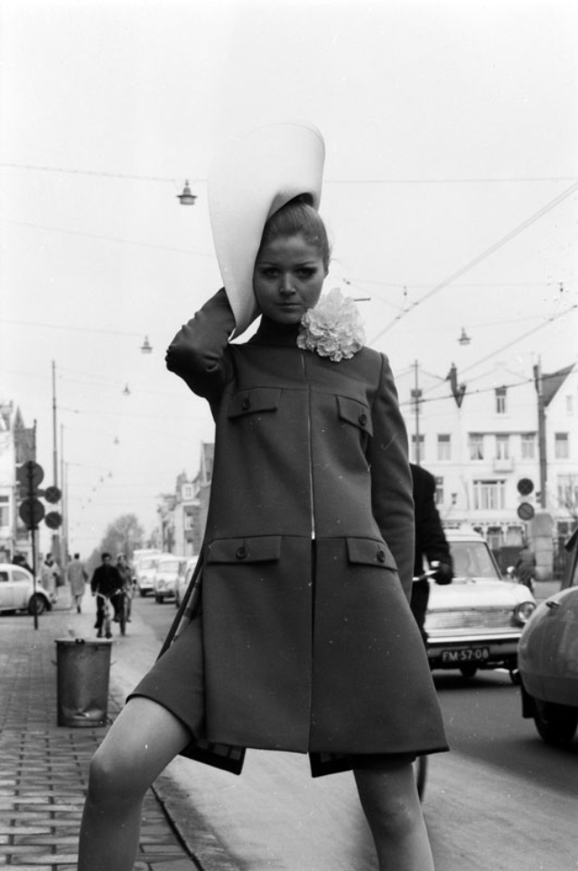 20 Vintage Photos Show Beautiful Women's Fashion of the Late 1960s in ...