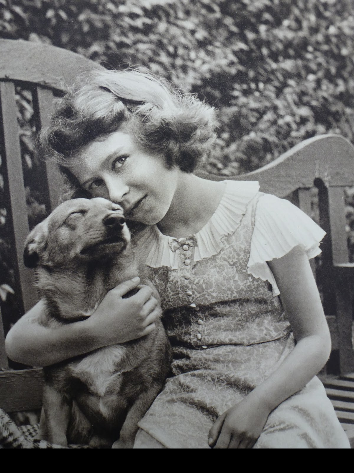 Queen Elizabeth with her first corgi, dookie, in 1936 [250 x 290] : r ...