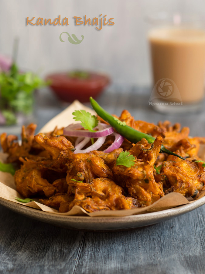 Kanda Bhaji/Onion Pakodas ~ Flavors N Colors