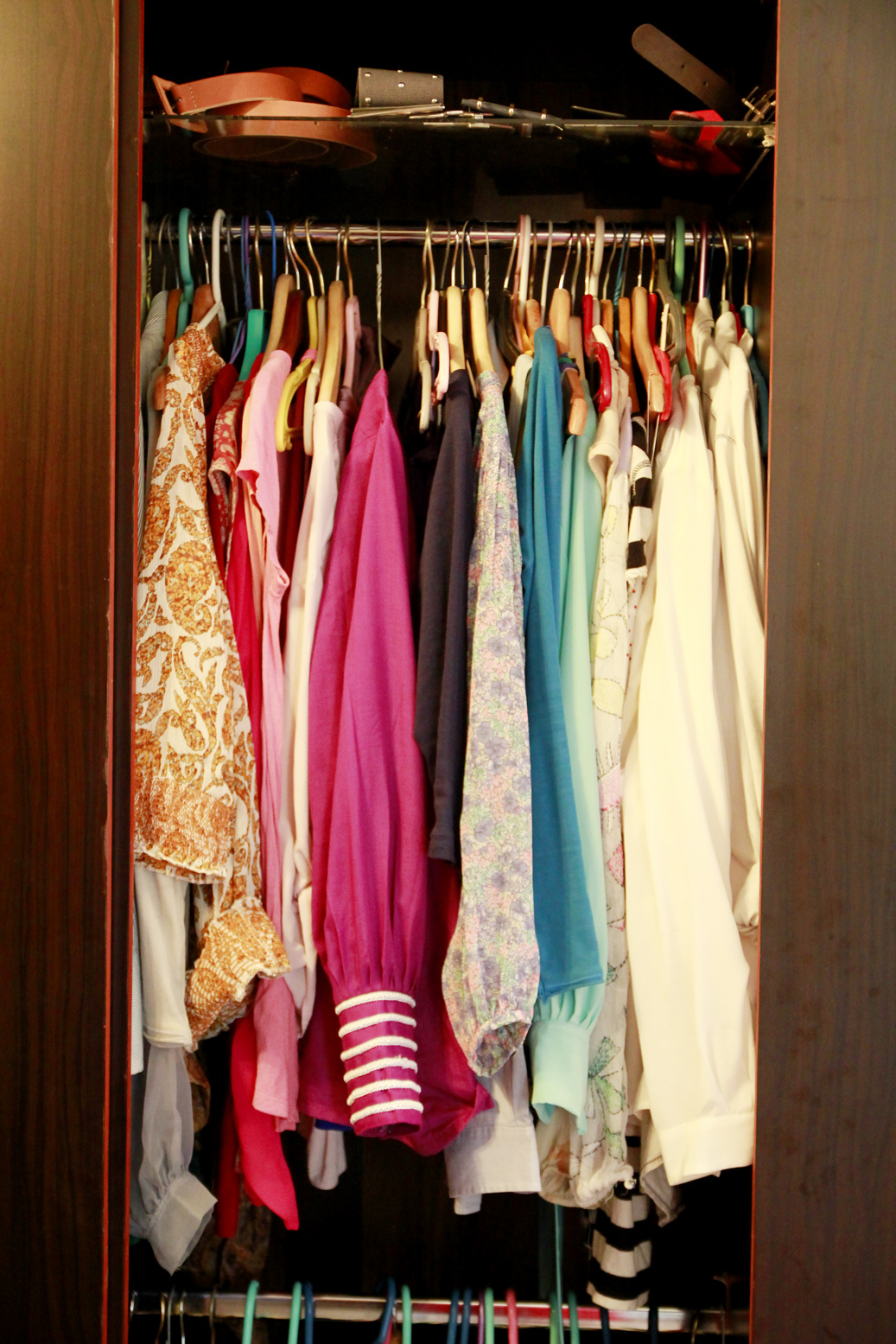 Colour-coded wardrobe | The Silver Kick Diaries