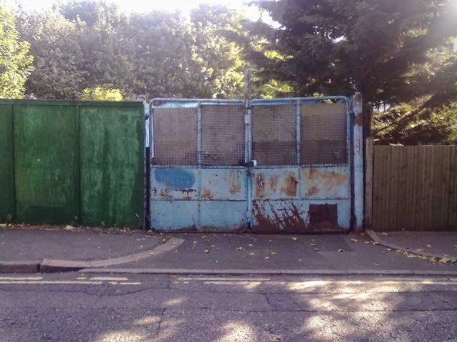 Pie and Mushy Peas: East Ham United FC