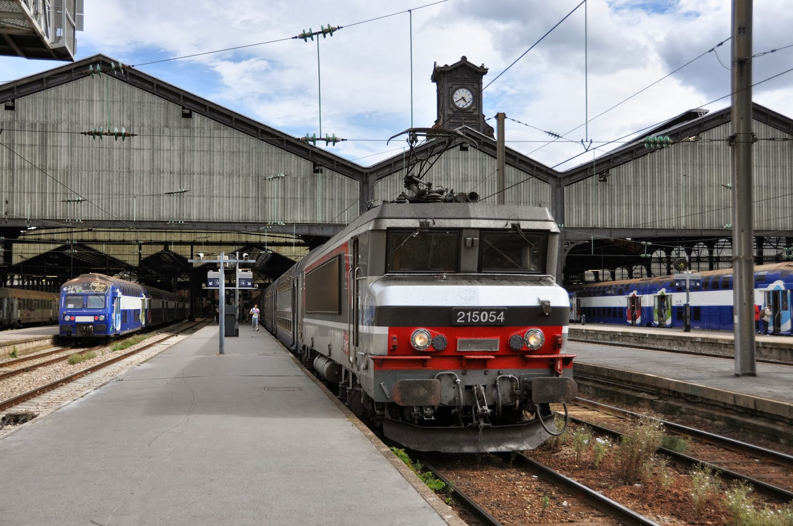 Trains Today: A Rail Enthusiasts Guide to Paris