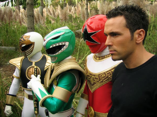 TUTTA LA STORIA DEI POWER RANGERS - GIORNALE POP
