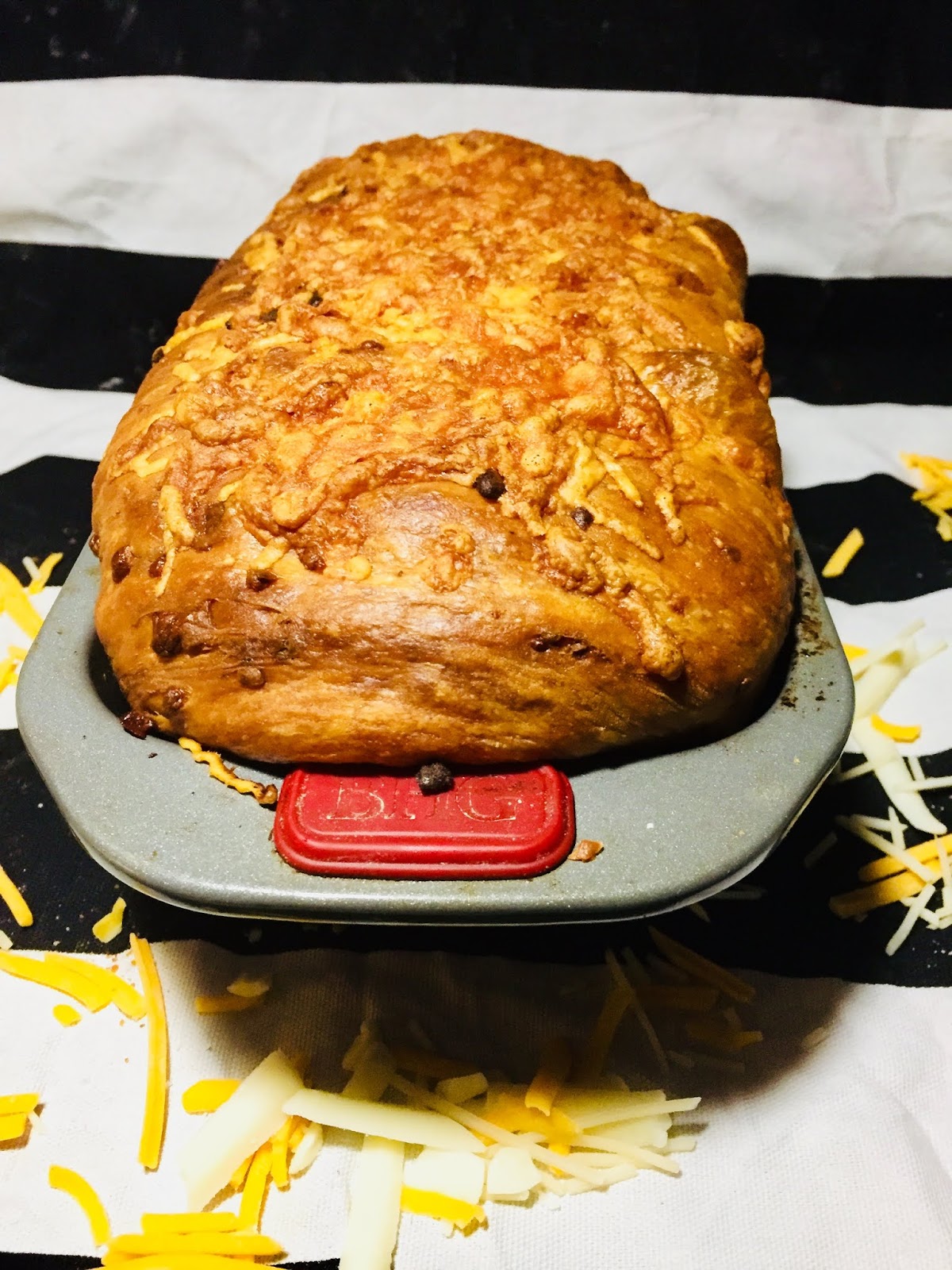 Ultimate Triple Cheese Bread