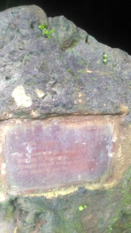 SIDE424: makalah situs goa jepang dan batu kalde di pangandaran