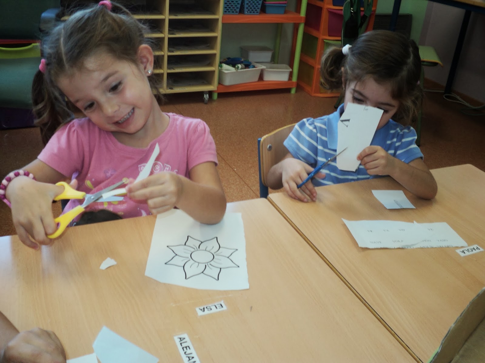 La clase de María José: PRACTICANDO CON LAS TIJERAS