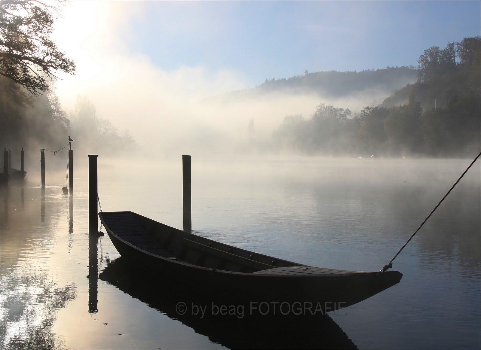 meine .SICHTWEISE.: Der Weidling - ein Kahn (Schiff) aus Holz