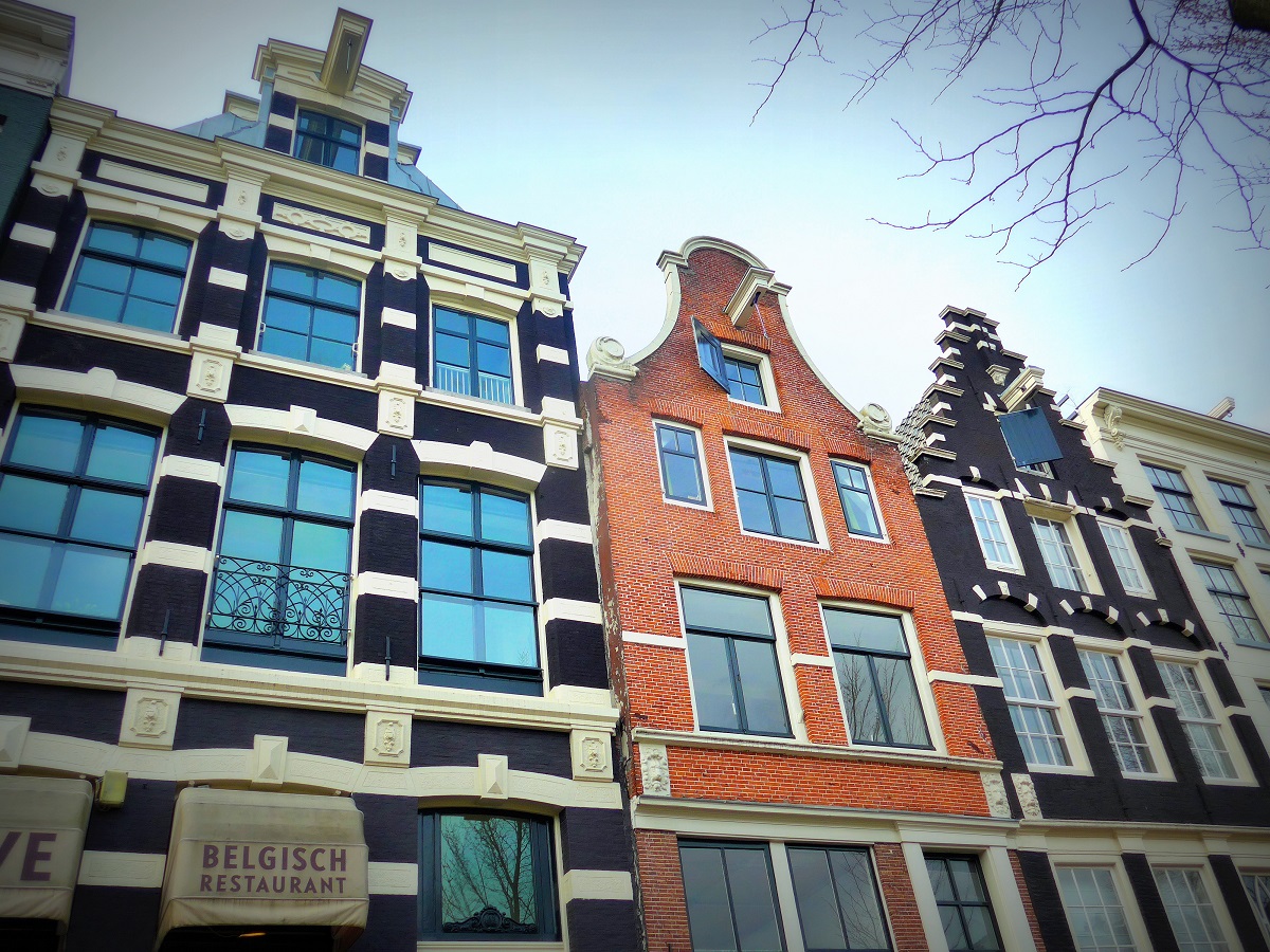 Hoisting Beams in Amsterdam