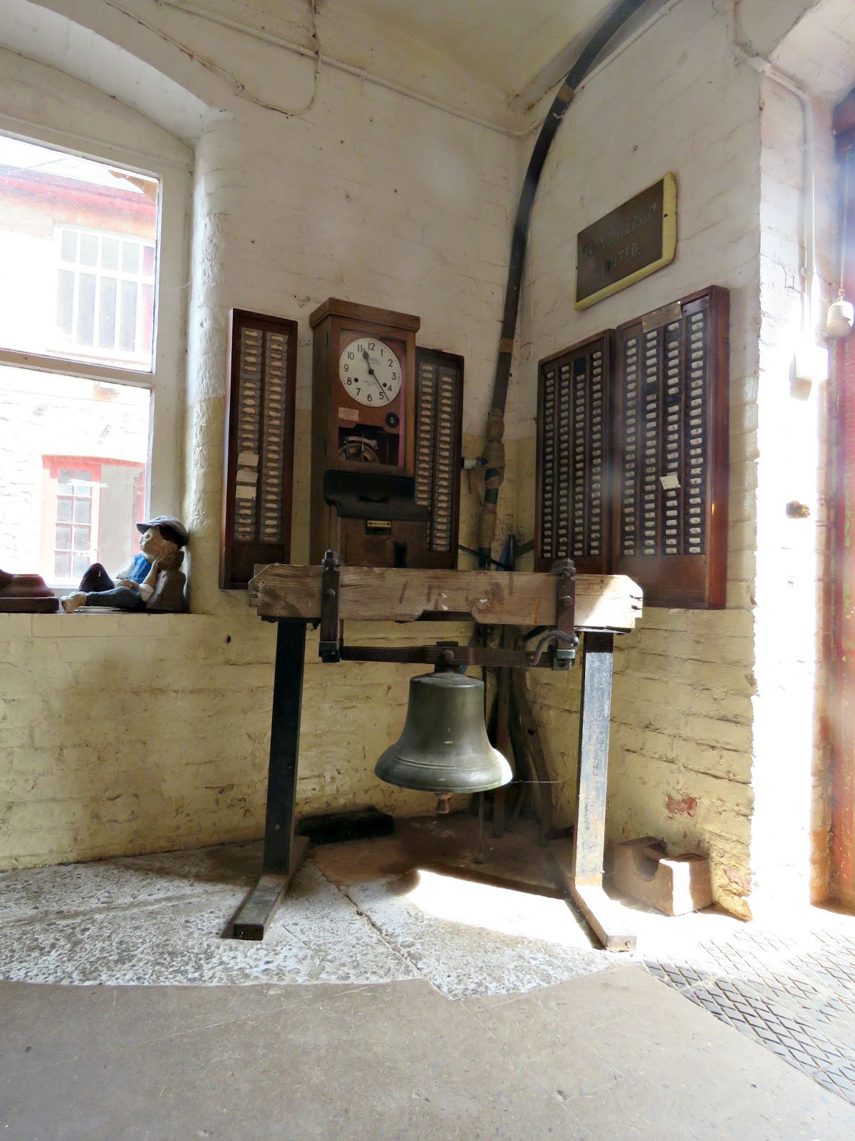 just saying ...: Coldharbour Mill: a little piece of knitting history ...