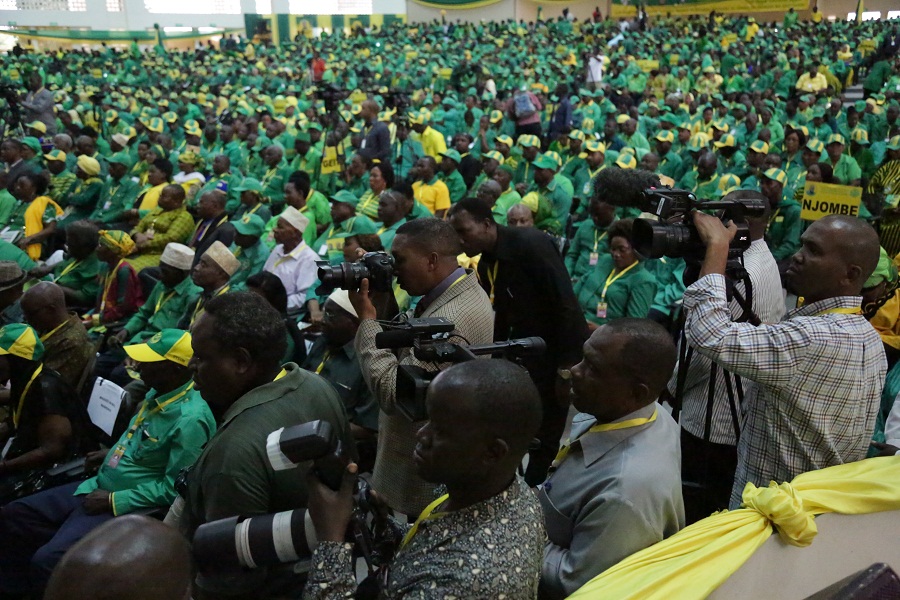 MKUTANO MKUU WA CCM WARINDIMA DODOMA, LEO DK. MAGUFULI AMTAKA TENA ...